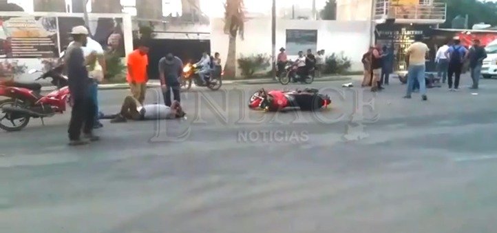 Colisión De Motos En Bulevar “eje Poniente «deja Un Herido De Gravedad